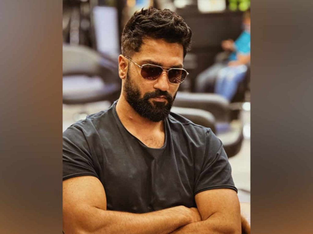 Vicky Kaushal flaunts new hairstyle, fans say ‘Was dying to see you ...